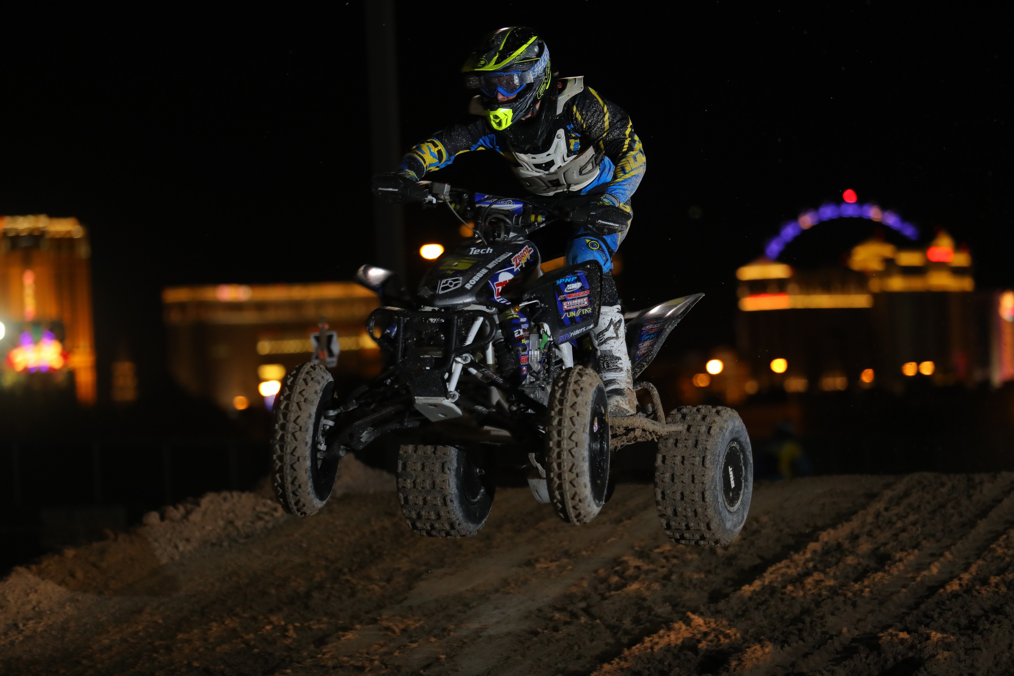 Robbie Mitchell Takes Win At WORCS Las Vegas Round. – DWT RACING